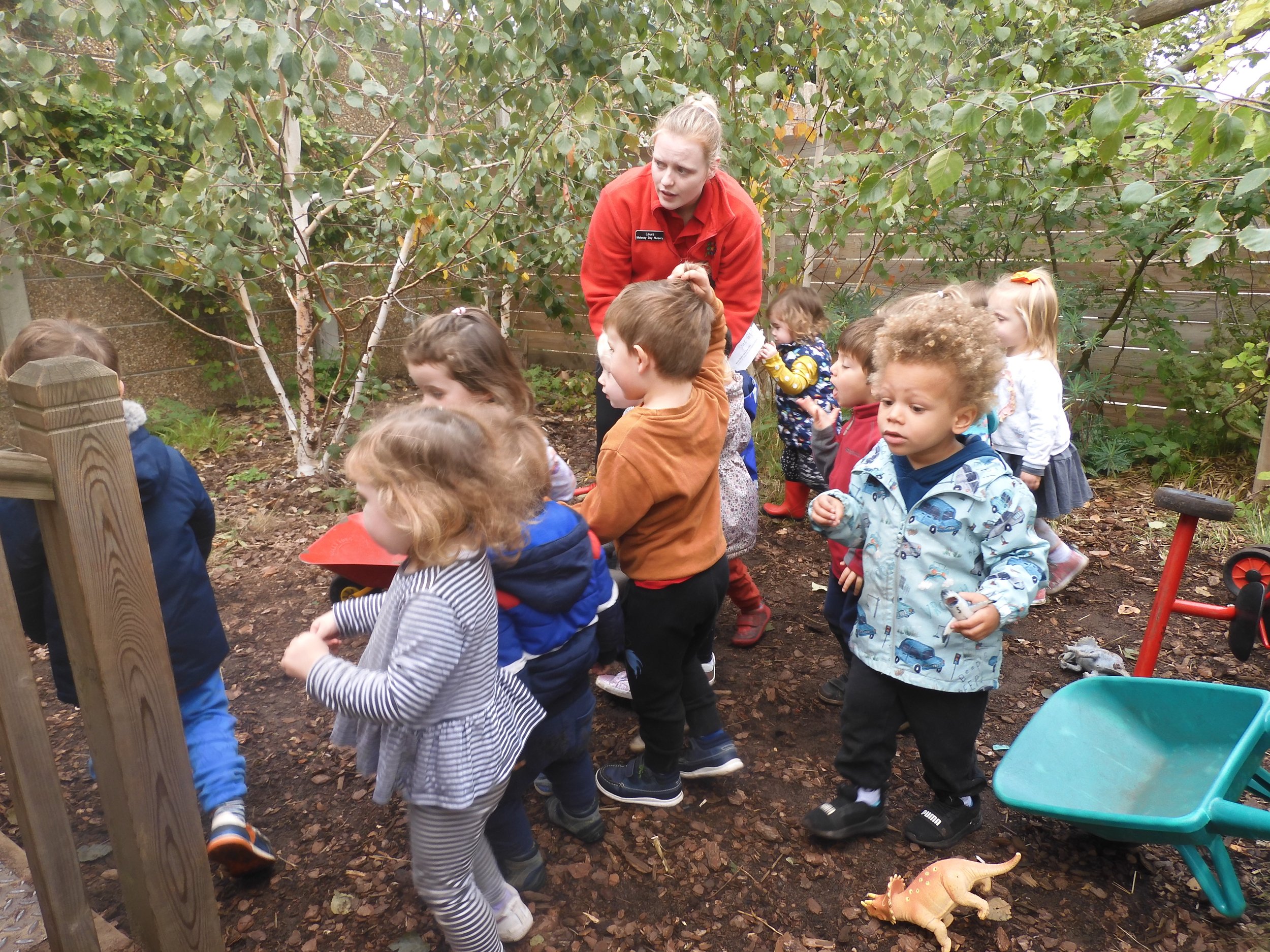 Discover the Mini Beast Zoo in your outdoors!